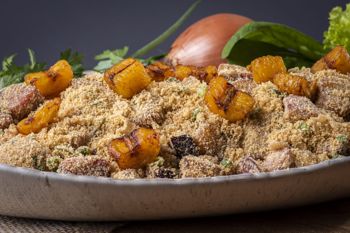 Farofa: Cómo un Plato Sencillo Conquistó Brasil - BrazilianCulture.Art